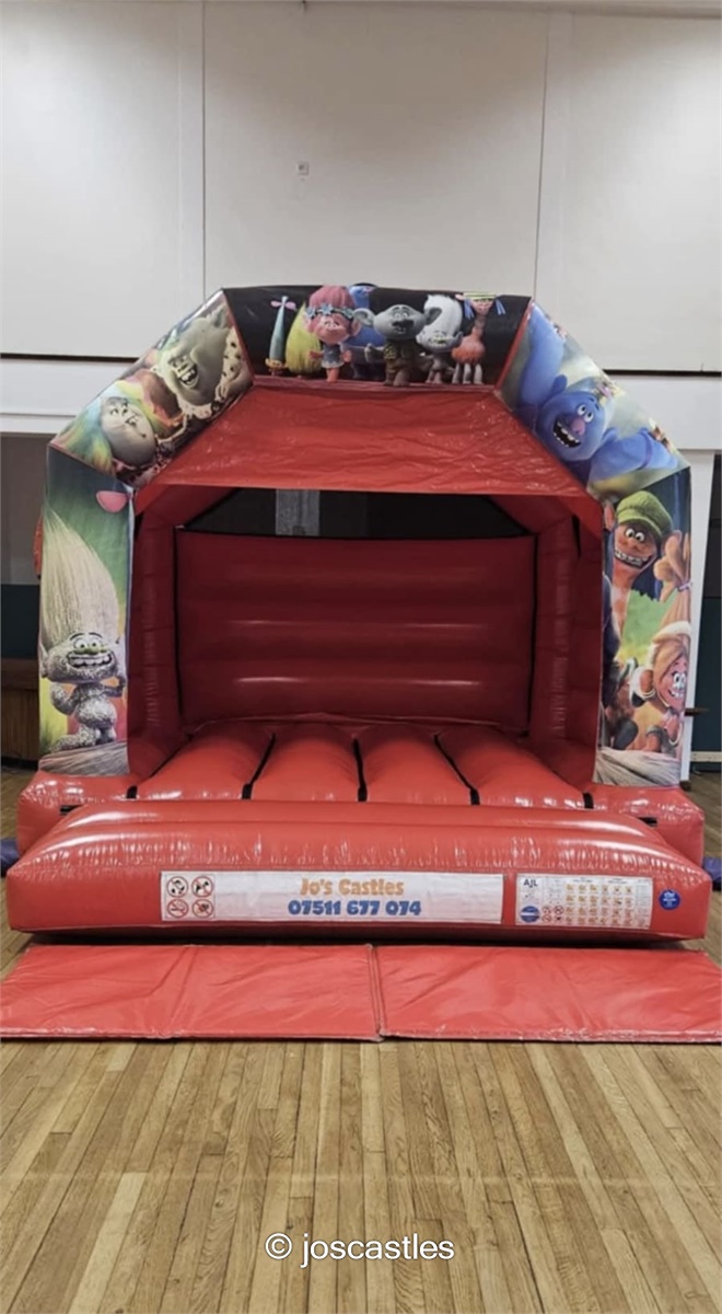 Red Trolls Castle - Hire in colchester | joscastles
